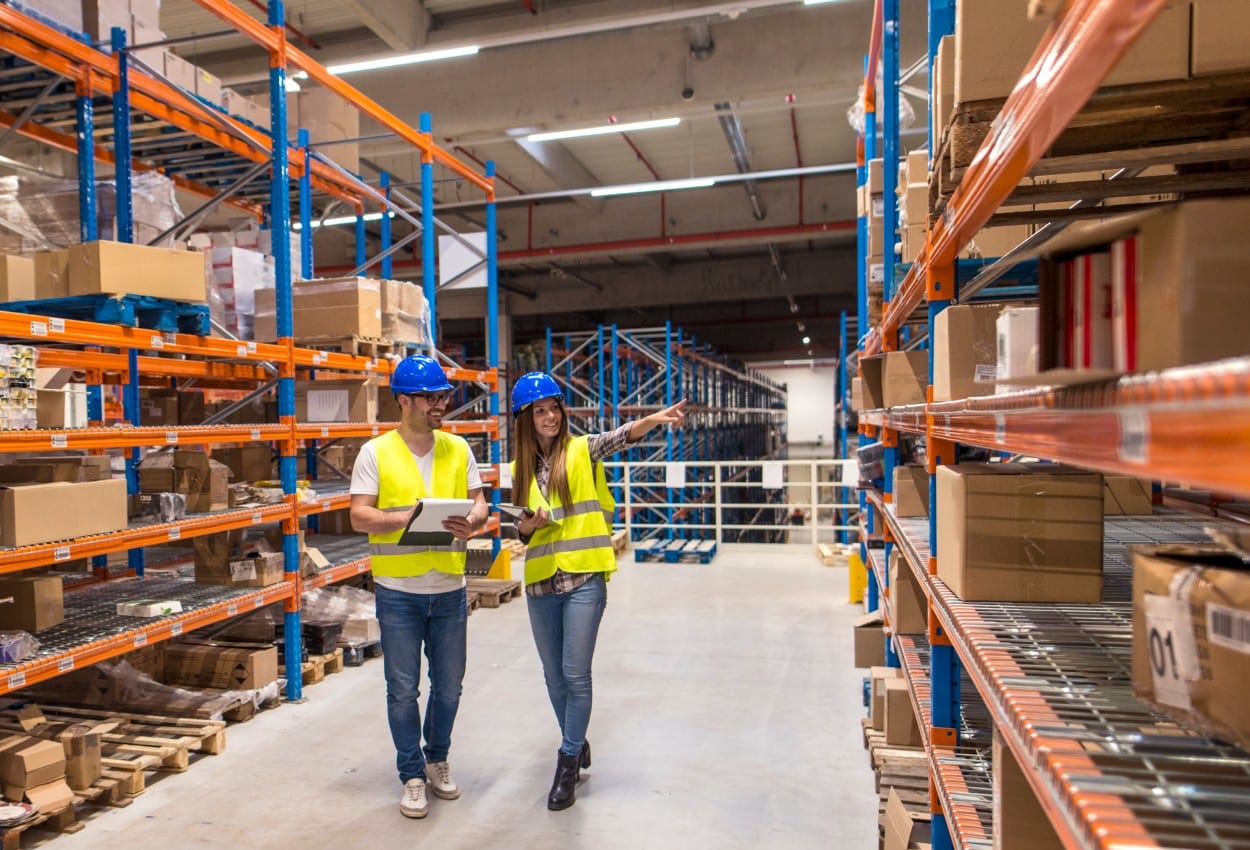 ¿Cuántos tipos de operadores logísticos existen y qué aportan a las ...