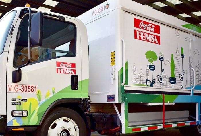 Coca-Cola FEMSA realiza capacitación de operadores con simuladores