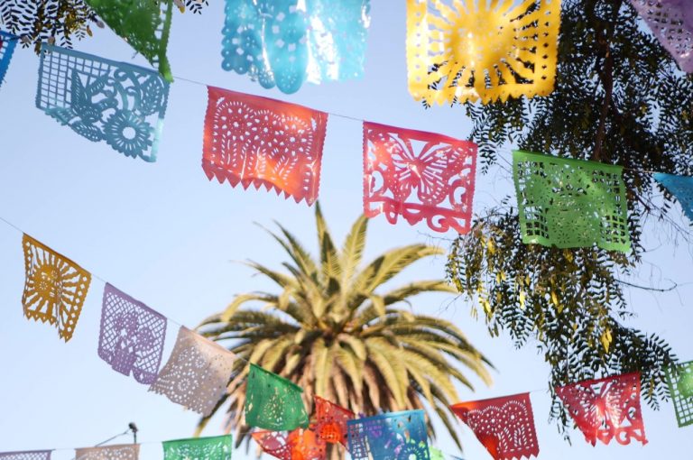 Origen y elaboración del papel picado, una tradición mexicana