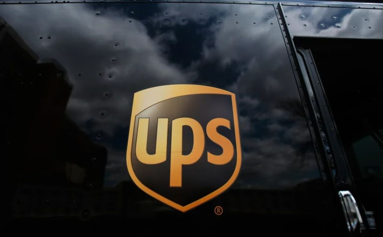 UPS: Ingresos del primer trimestre caen por desaceleración de ventas