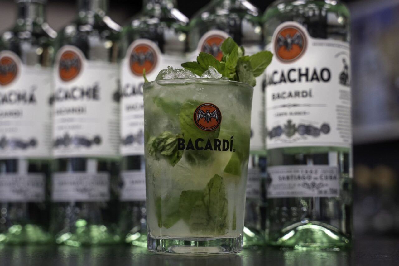 Bacardí, descúbre cómo se elabora en ron cubano en México