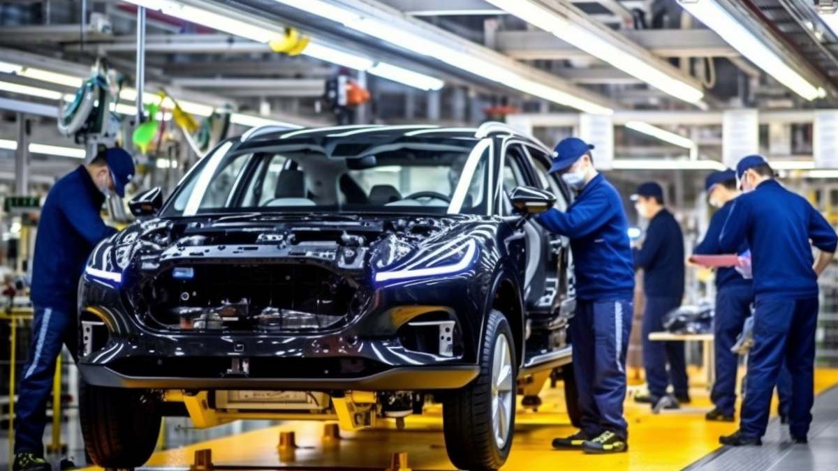 Abre Bolloré su 1er centro de competencia automotriz en México