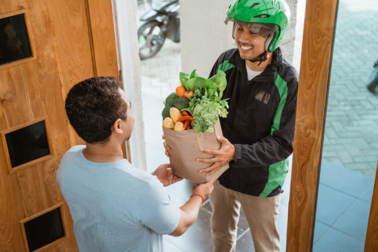 Uber Eats y Cornershop, aliados de las PyMEs