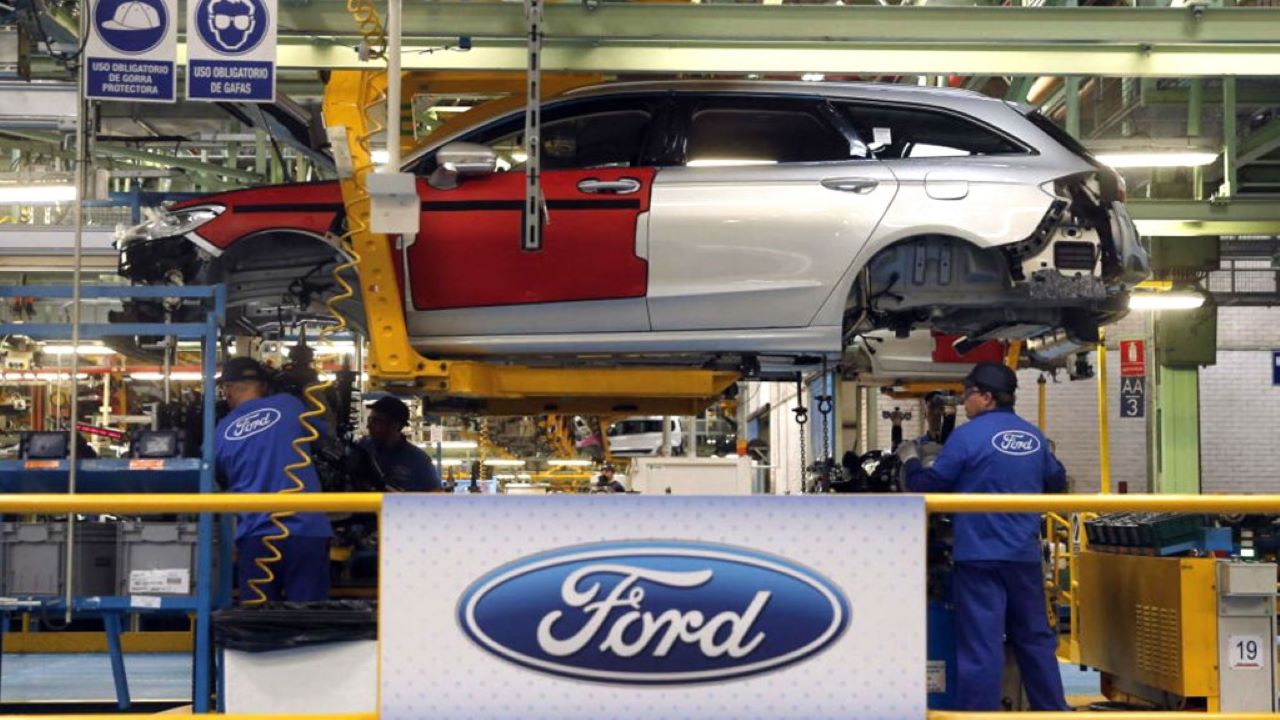 Los desafios de Ford en automatización y robotización para la ...
