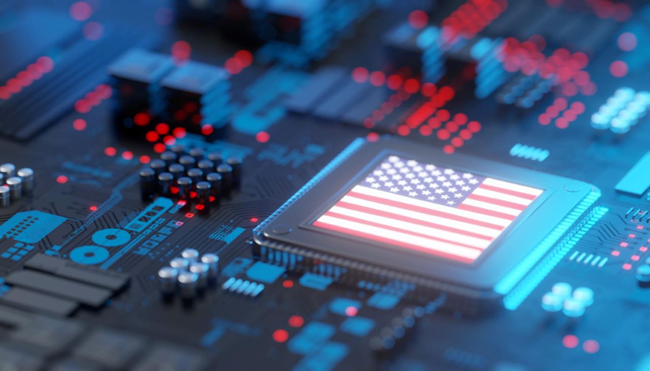 Biden impulsa la industria de semiconductores con inversión en ...