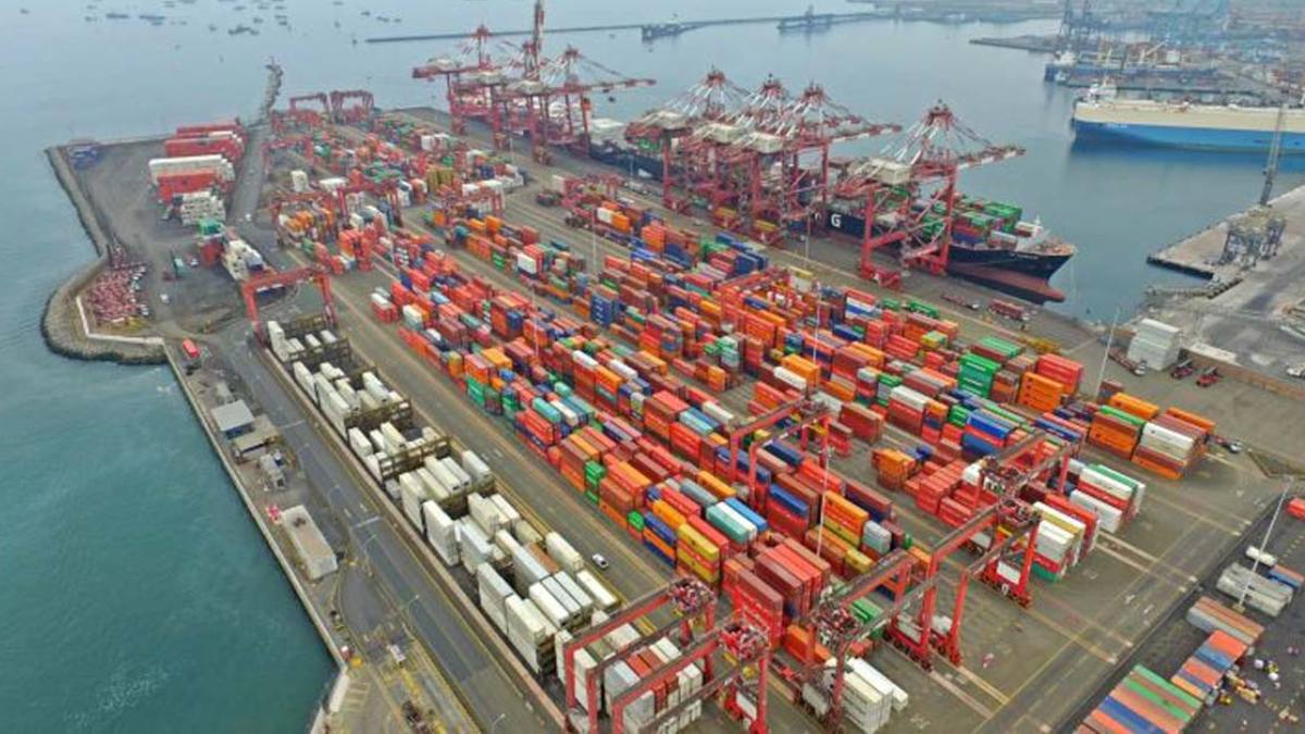 Inauguran Muelle Bicentenario para recibir más contenedores